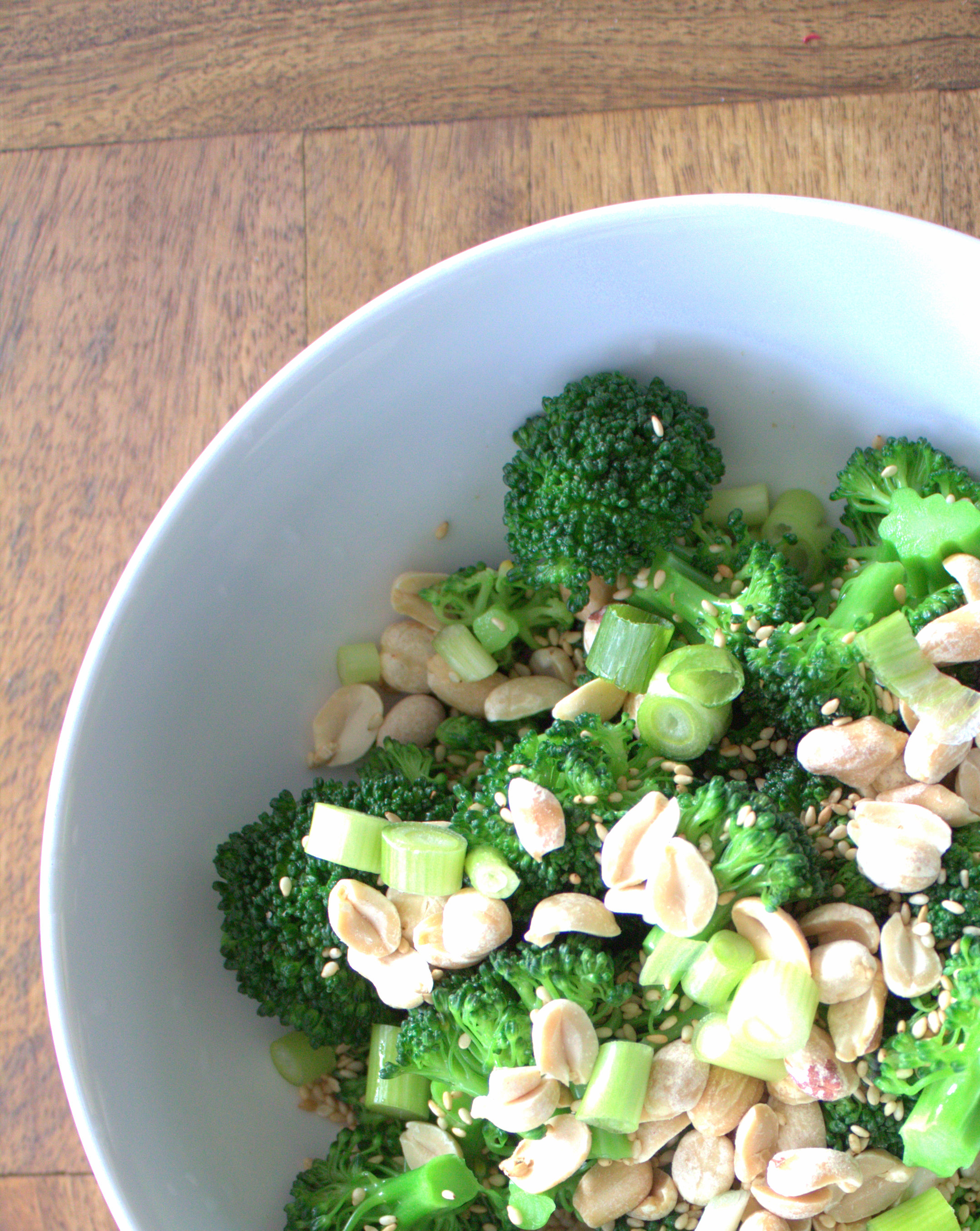 Weeknight Meal: Broccoli with Peanut Sauce | The Bahama Llama